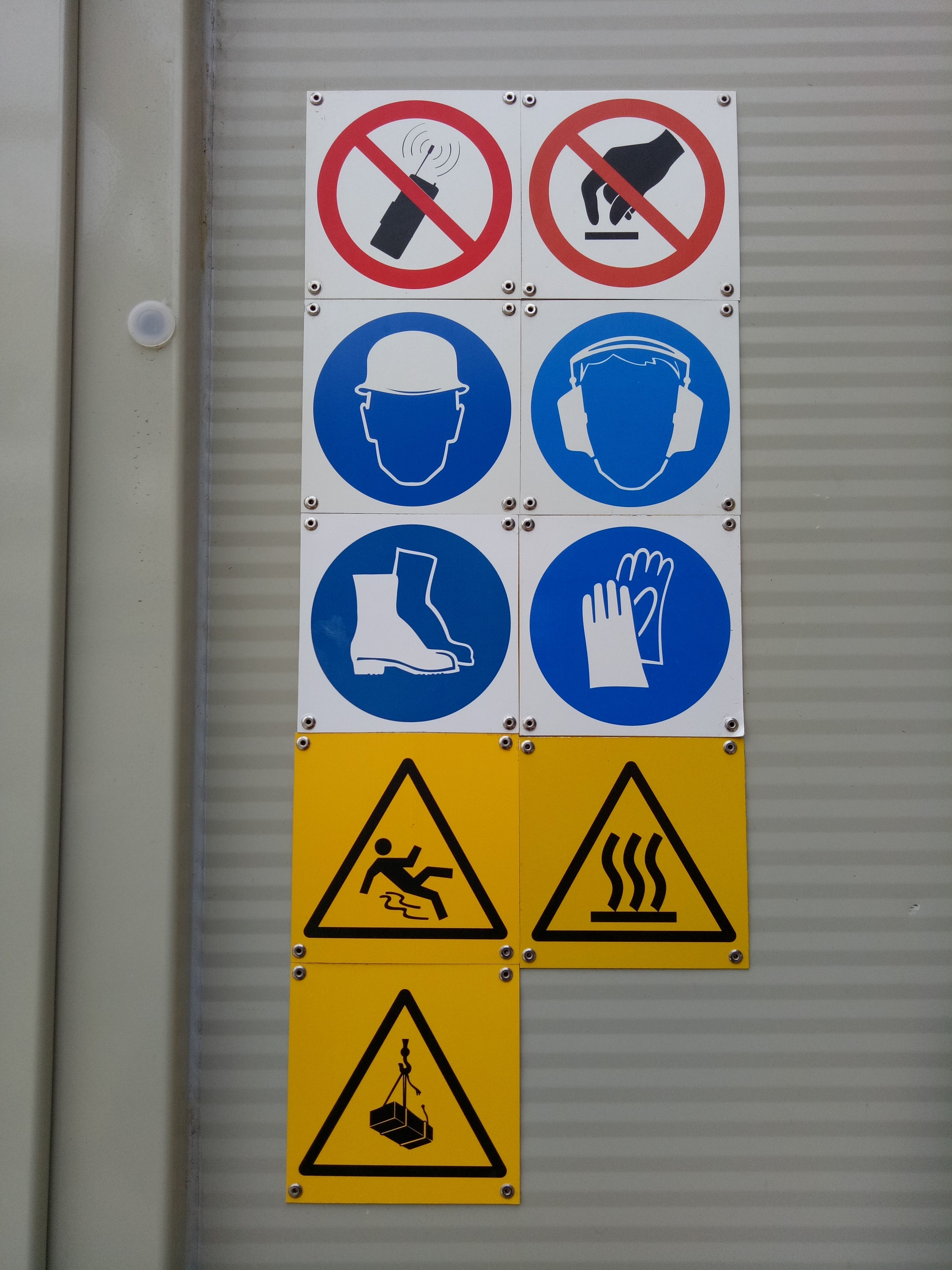 The 5 Most Common Safety Signs You Need to Know | Pro Safety Signs