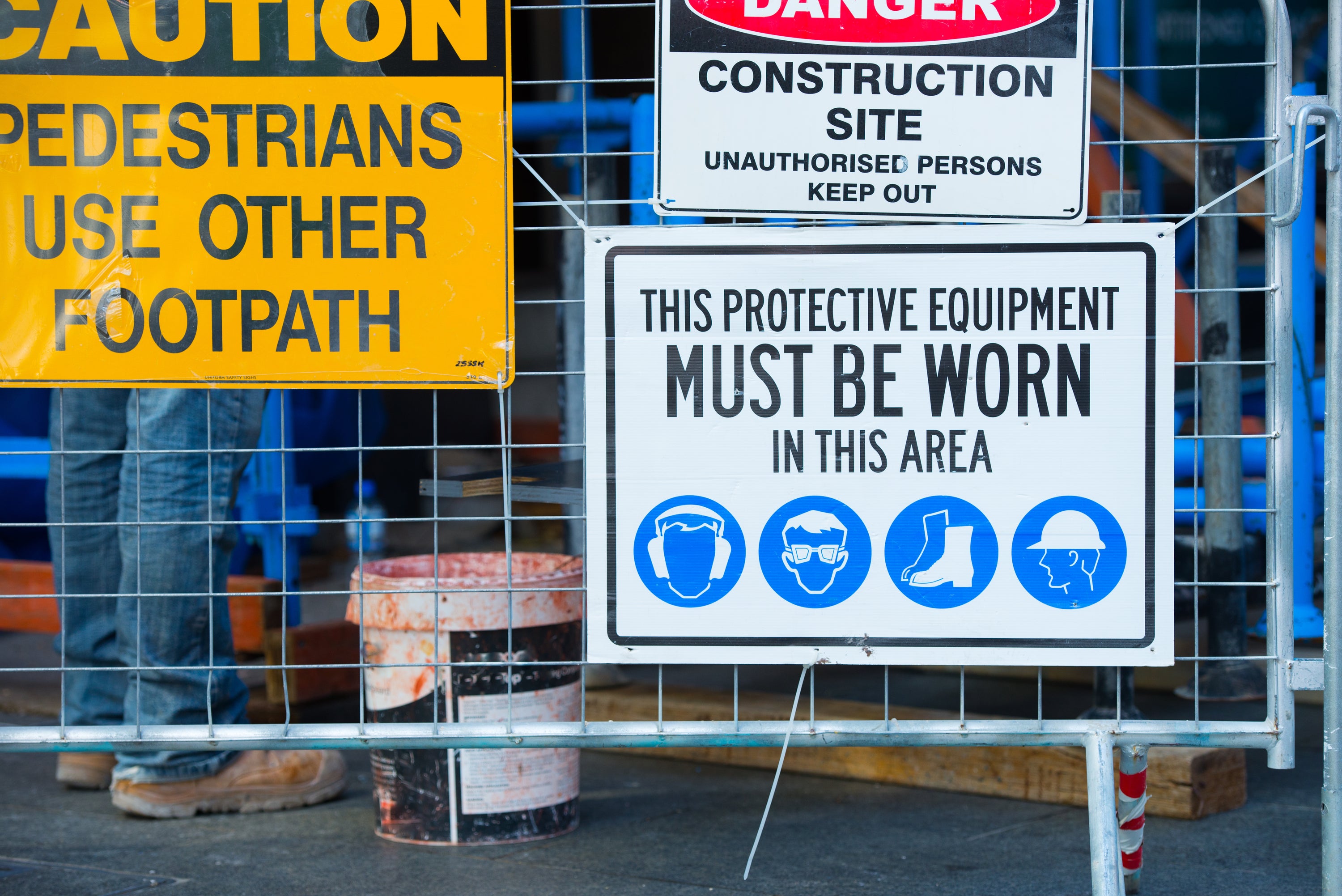 Australian Standards for Safety Signs | Pro Safety Signs